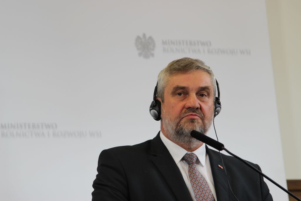 Minister liczy na podpowiedzi inspektorów z Brukseli - Agropolska